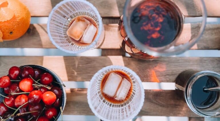 Cascara: Arten und Zubereitung des Kaffeekirschen-Tees